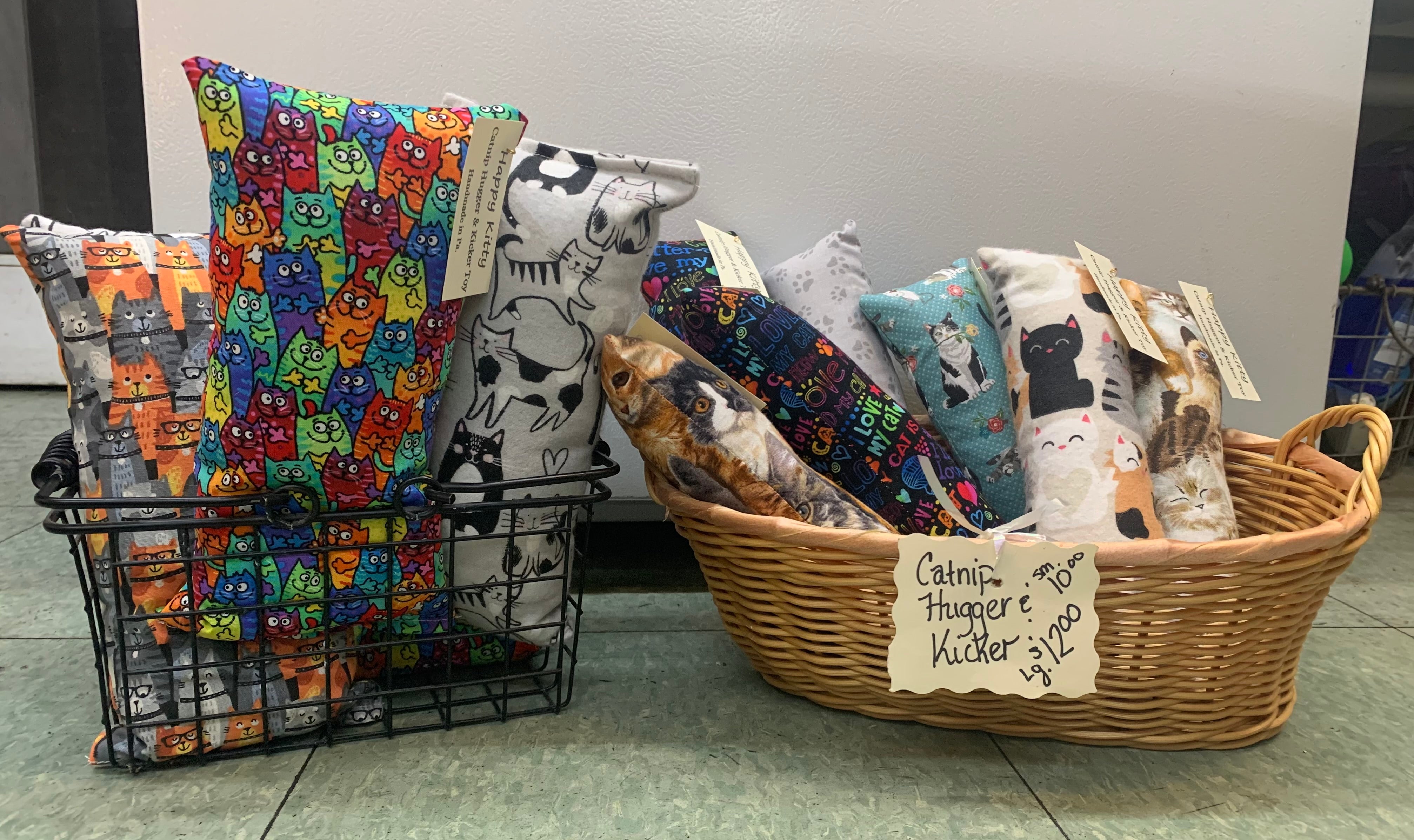 Kitties too ! – Doggie Delights